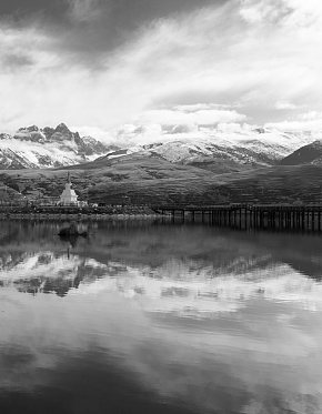 高清黑白湖泊山水风景画素材下载-众图网